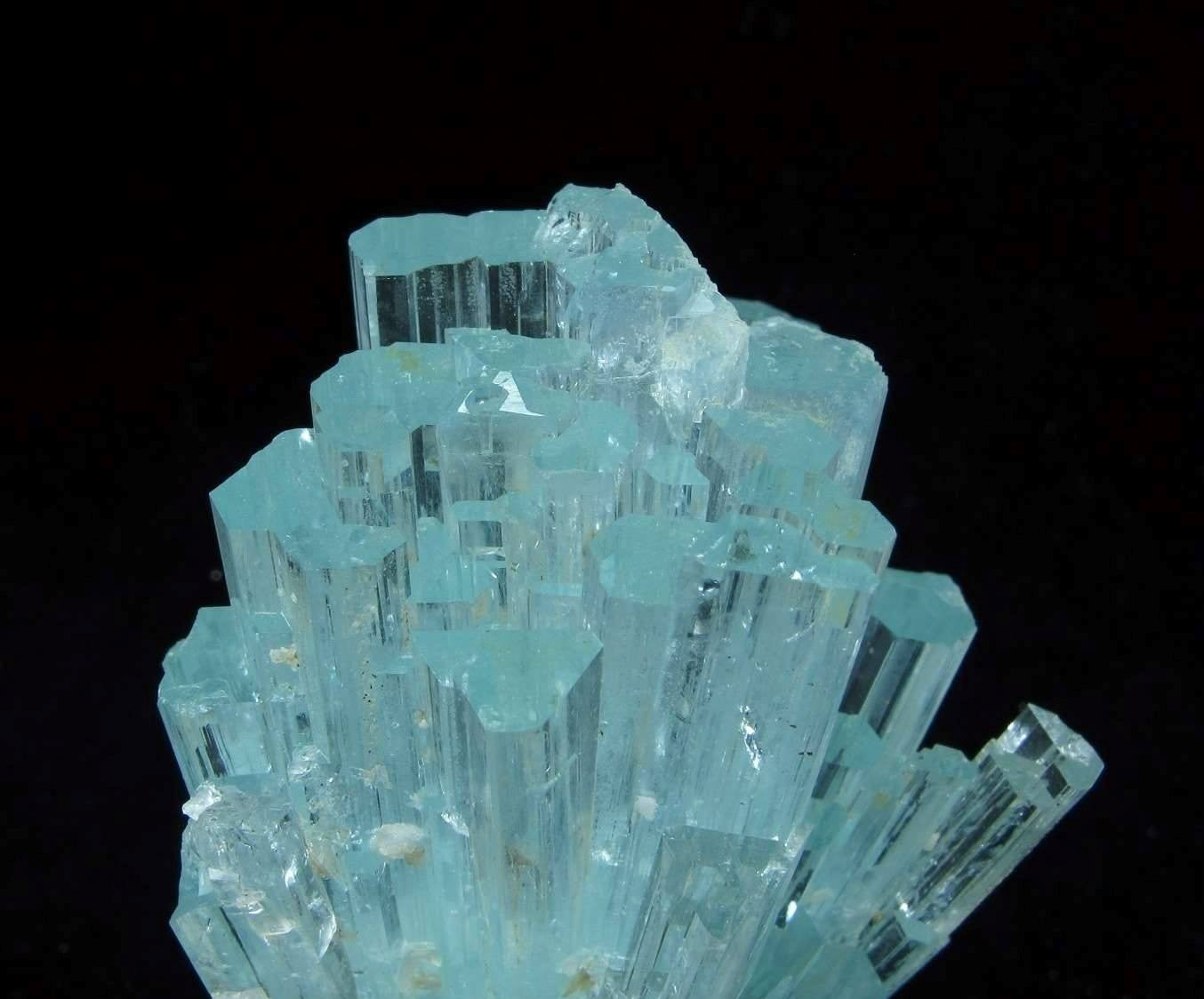 Aquamarine – Night Crystals
