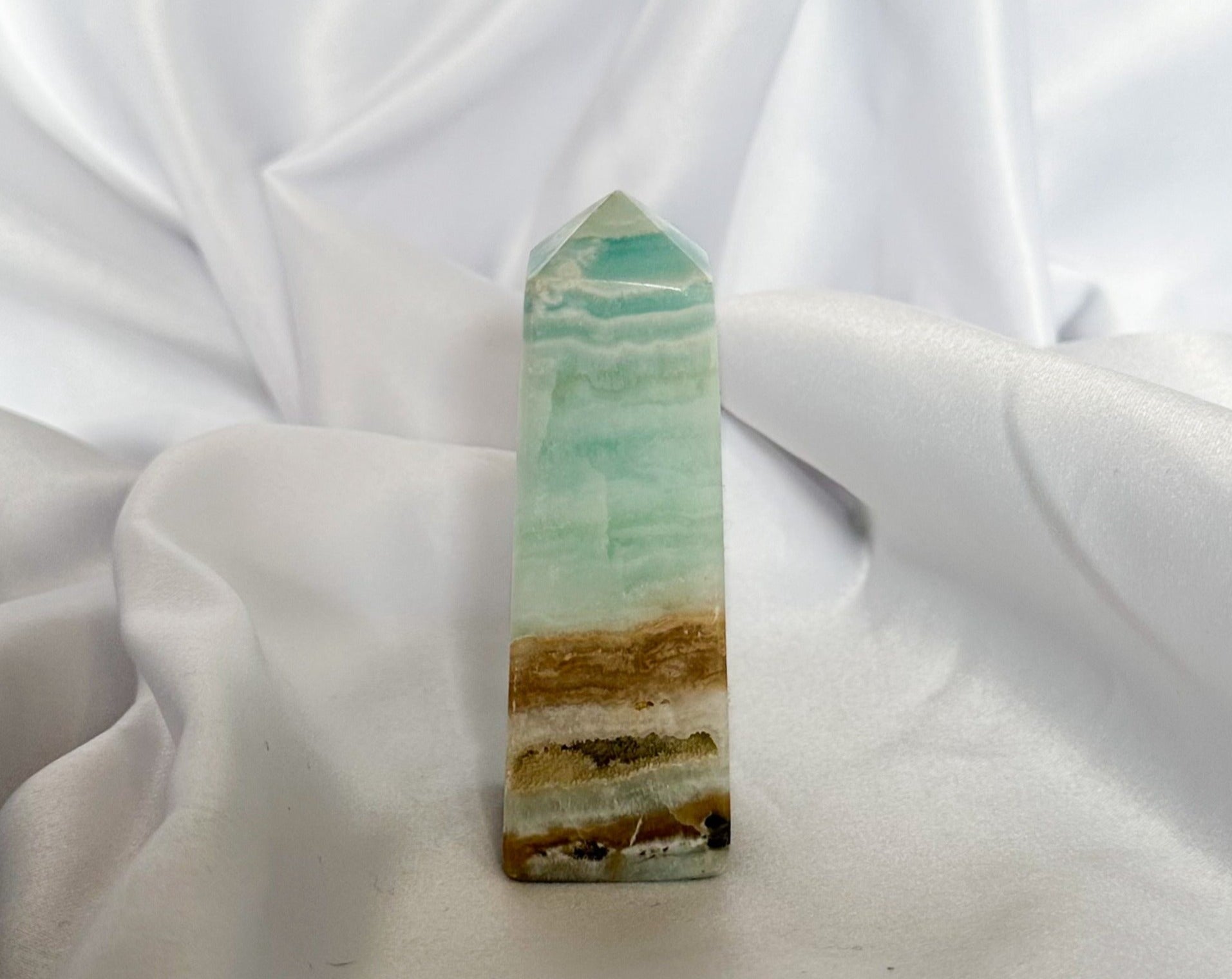 Caribbean Calcite Tower – Night Crystals